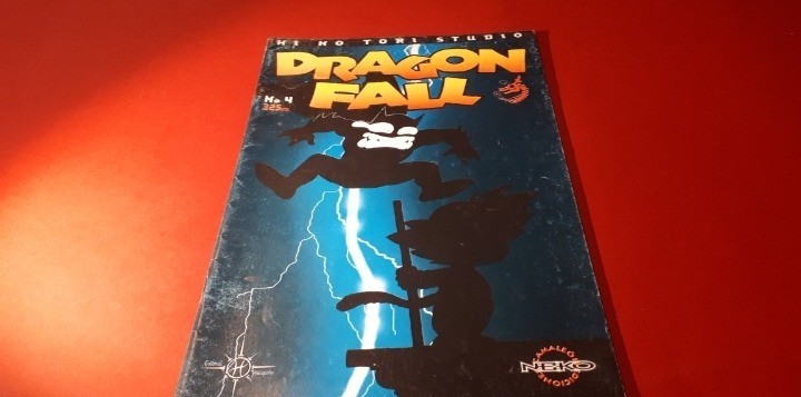 DRAGON FALL 4 BUEN ESTADO CAMALEON EDICIONES