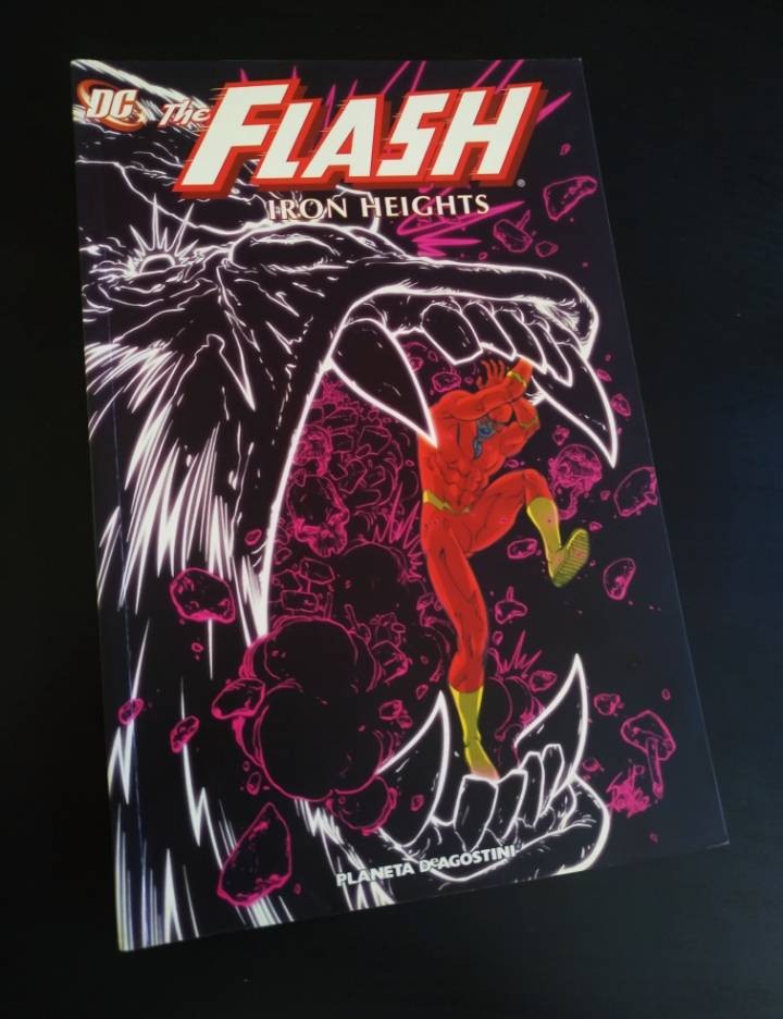 The Flash Iron Heights Planeta DC Cómic de colección