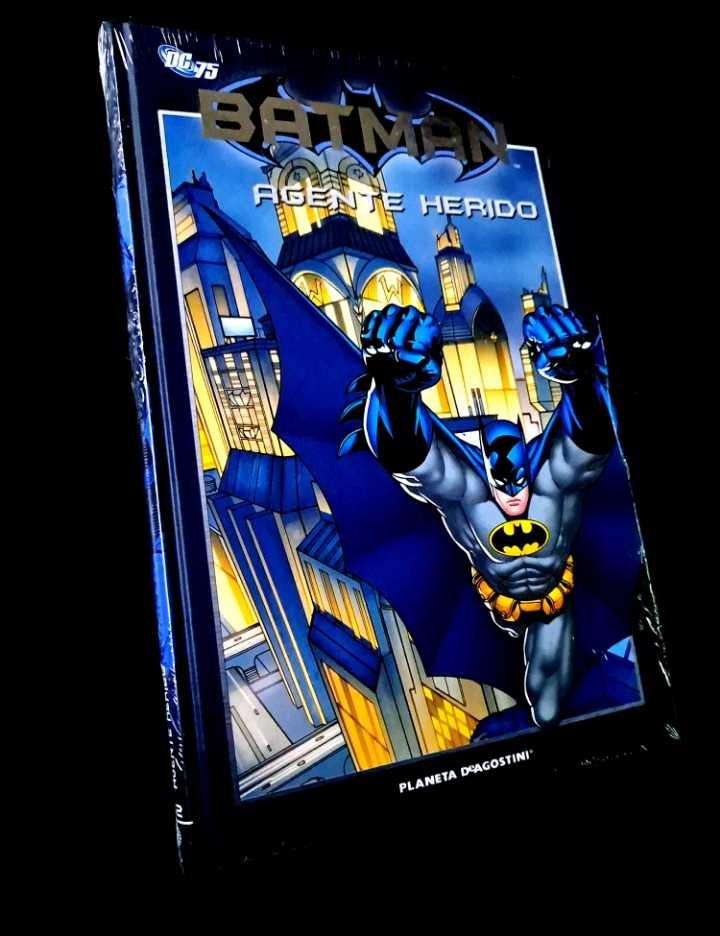 Batman 52 Agente Herido DC Comics Planeta 75